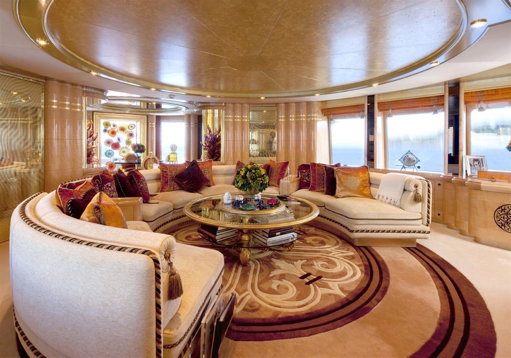 Yacht HARBOUR MOON, Heesen Yachts | CHARTERWORLD Luxury Superyacht Charters
